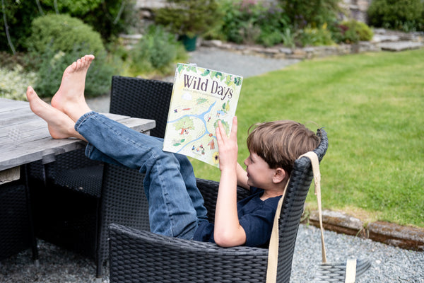 Outdoor Reading – The Den Kit Co.